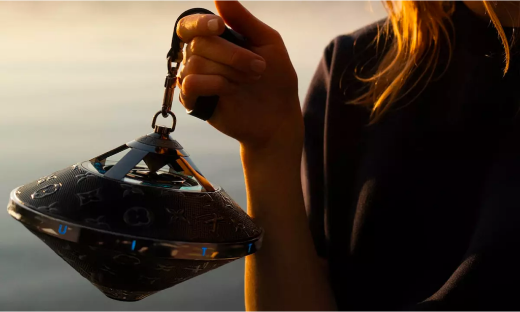 路易威登 HORIZON LIGHT UP 智能音箱 - ThunderSoft | 中科创达